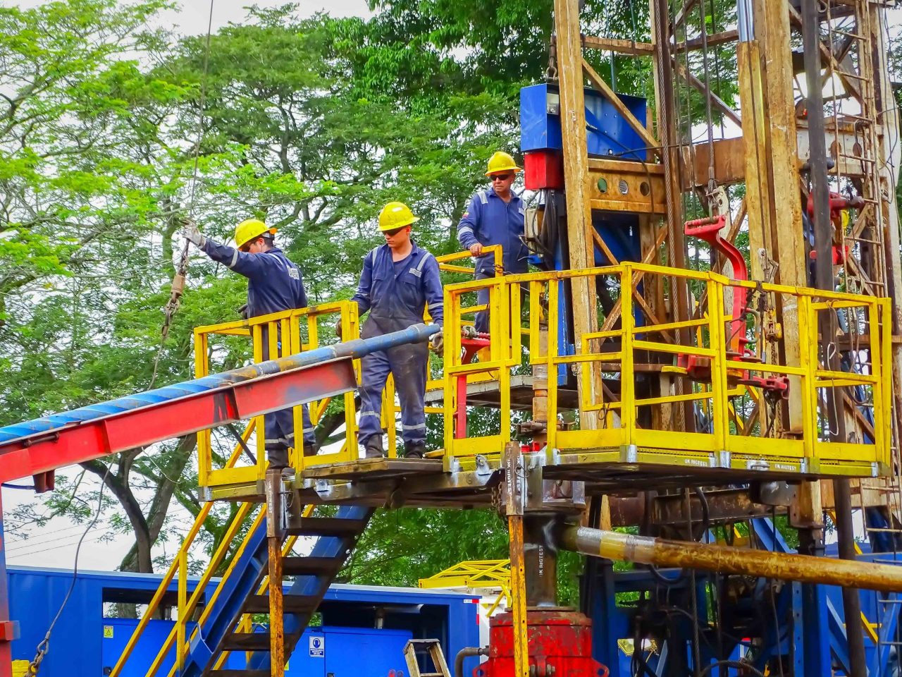 Equipos RIGS en Colombia - BRASERV Well Services & Workover