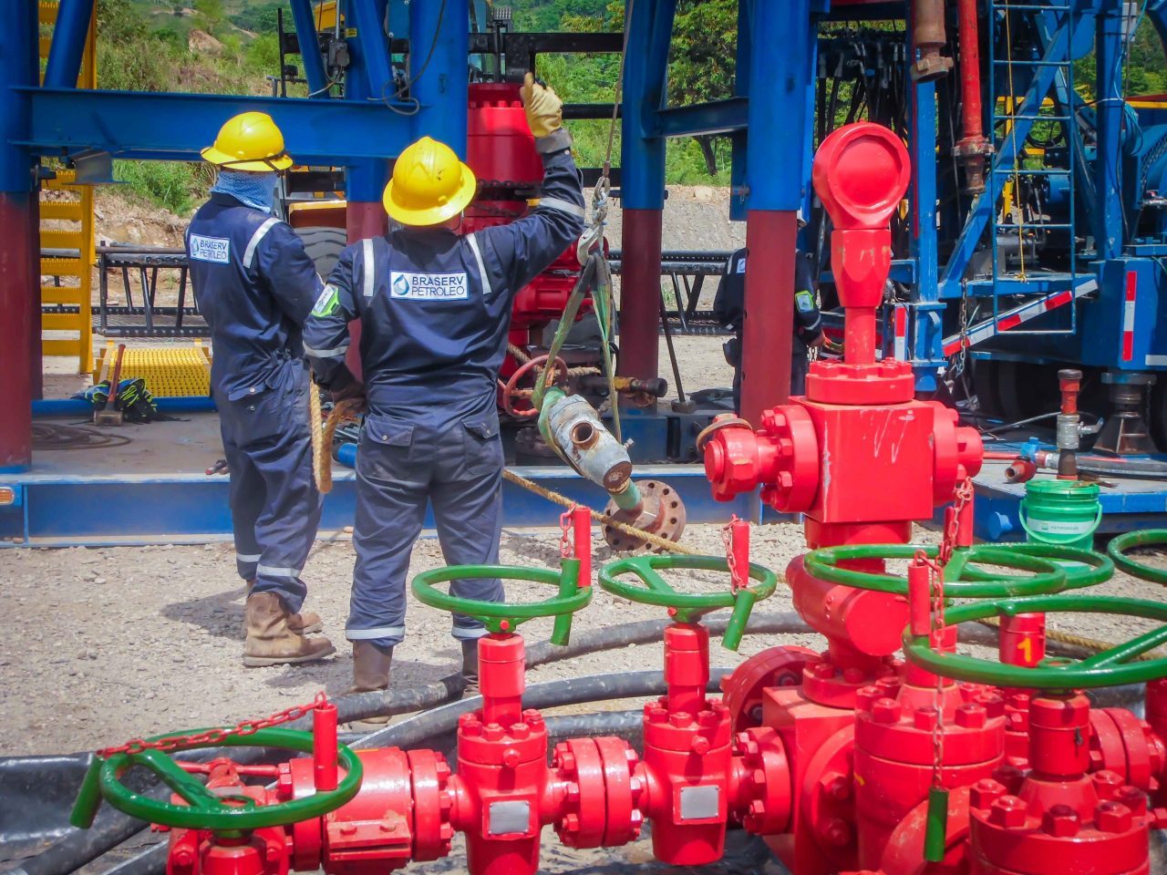Equipos RIGS en Colombia - BRASERV Well Services & Workover